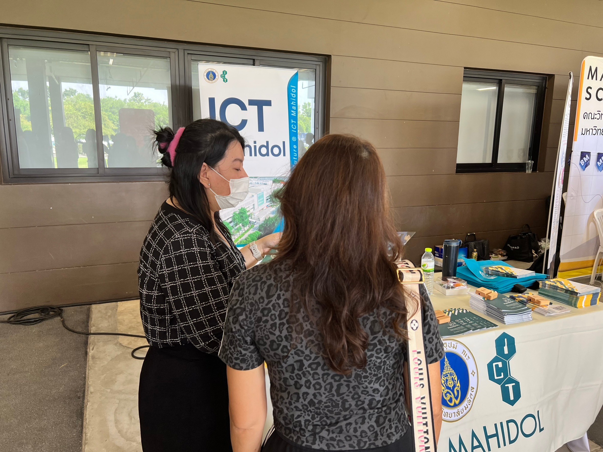 ICT Mahidol Roadshow at Mahidol University International Demonstration ...
